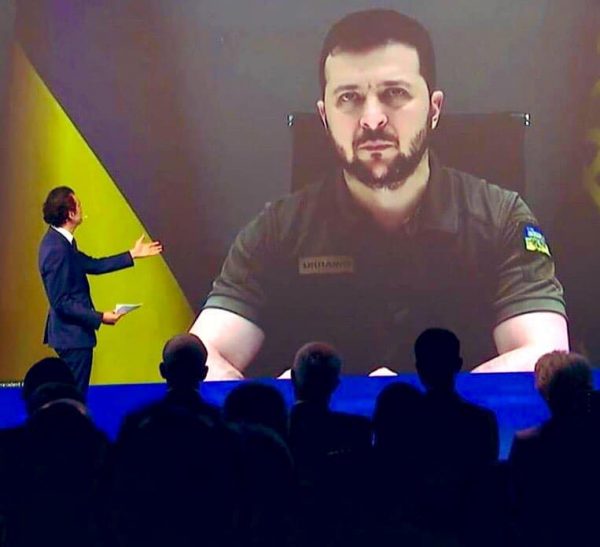 Ali Aslan - International Moderator, TV-Presenter and Journalist